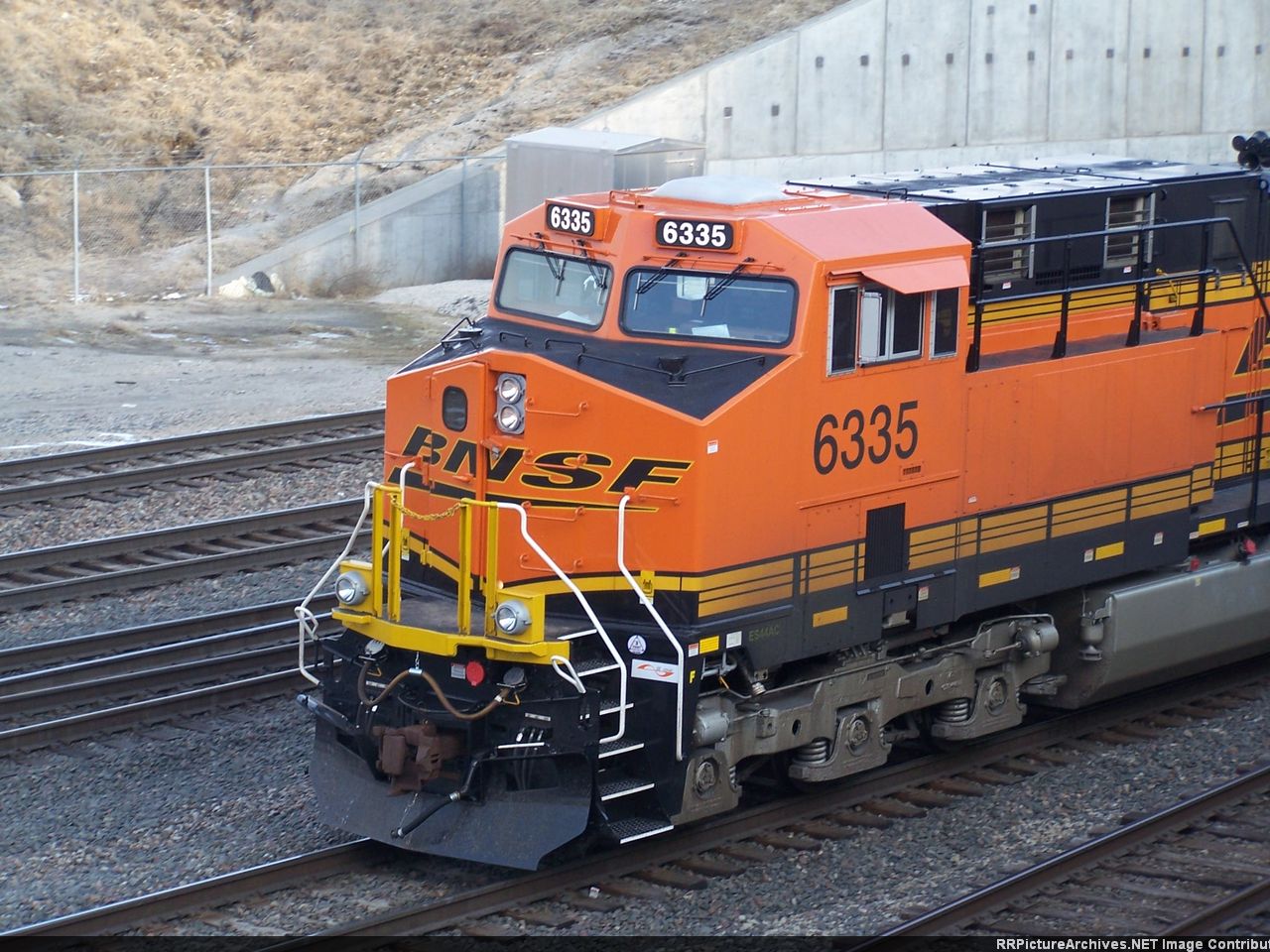 BNSF 6335